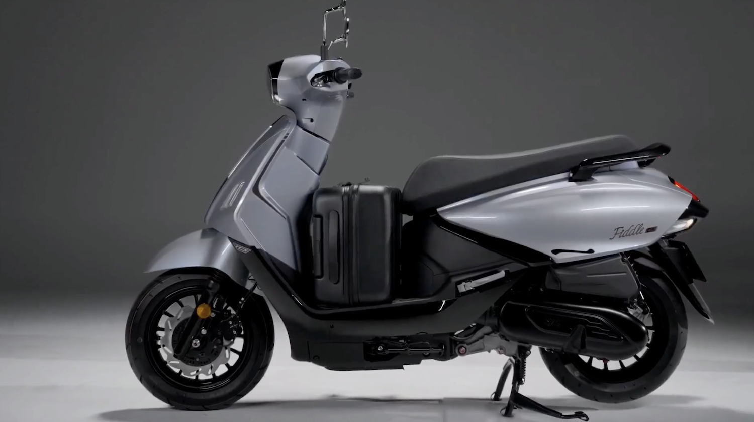 15匹馬力、雙火星塞科技上身！SYM FIDDLE DX 158、125 首購優惠價94,500元起 | SUPERMOTO8