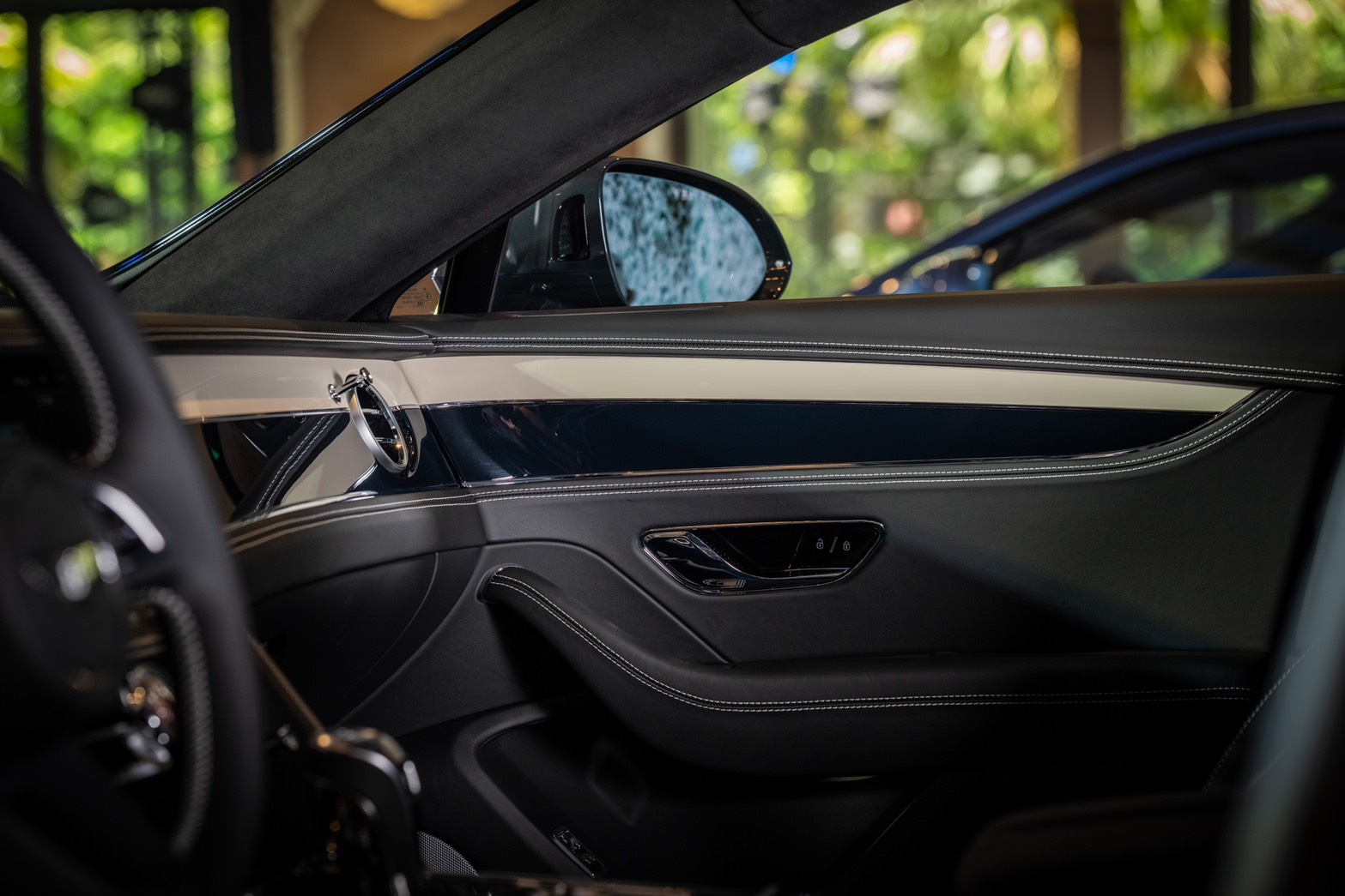 性能與優雅的絕佳平衡 新世代Continental GT與Flying Spur完整Bentley車系陣容 | SUPERMOTO8