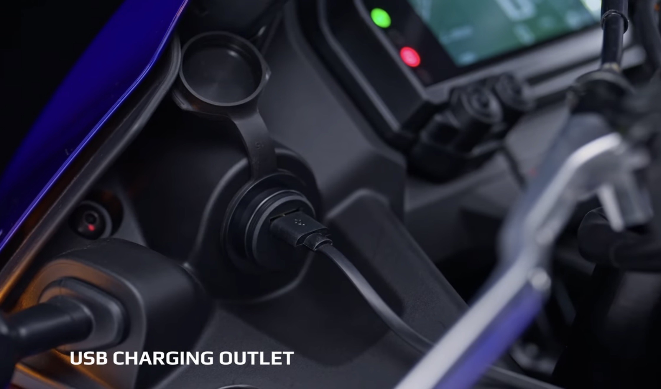 2025 Yamaha YZF-R3：輕巧靈敏的入門跑車王者回歸！ | SUPERMOTO8