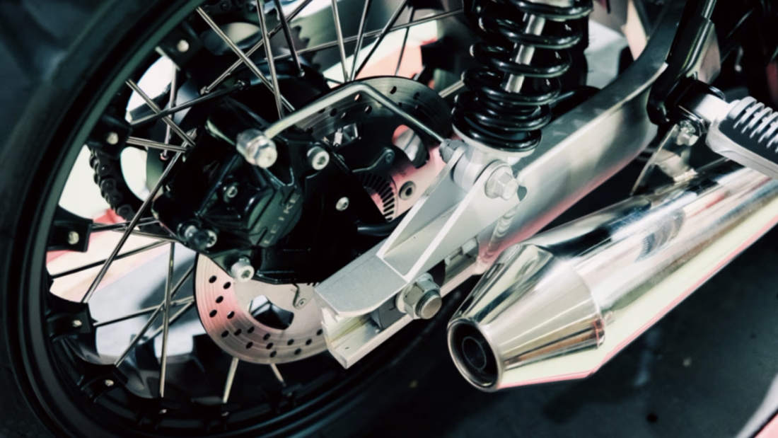 巴塞隆納復古狂野騎士：Leonart Lobo 450 只要 20 萬台幣有找！ | SUPERMOTO8