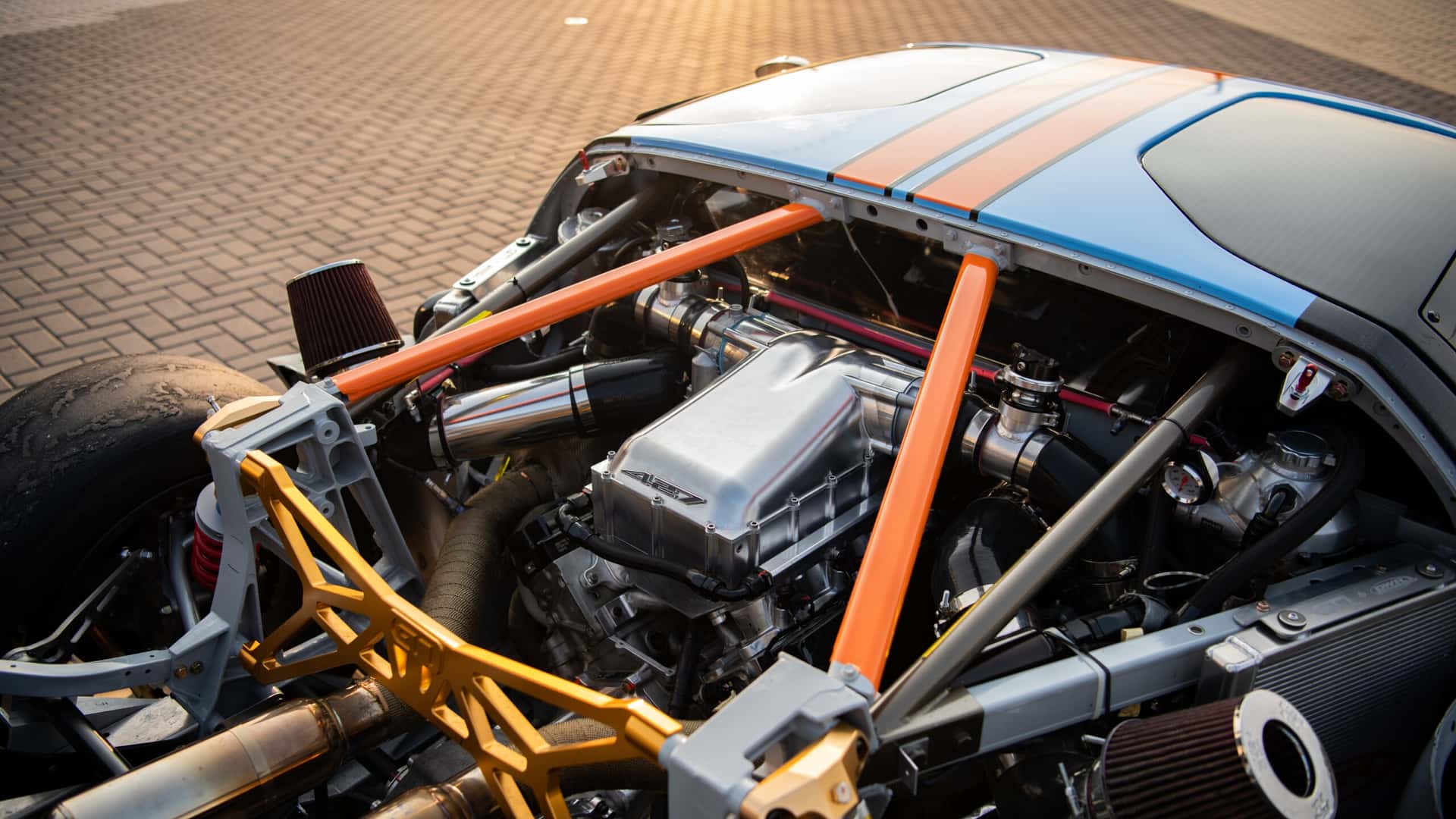 合法上路的Ford GT賽車：Lynx GT1重現經典，極致致敬Le Mans傳奇 | SUPERMOTO8